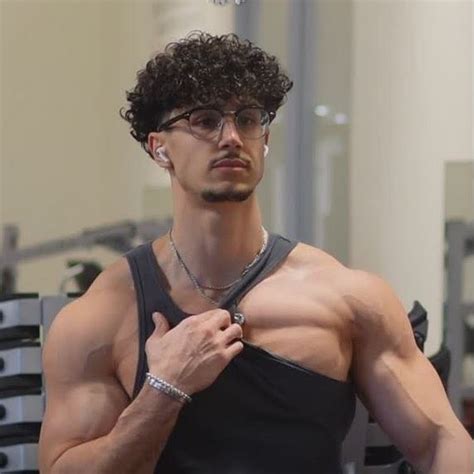 Hussein Farhat Youtube