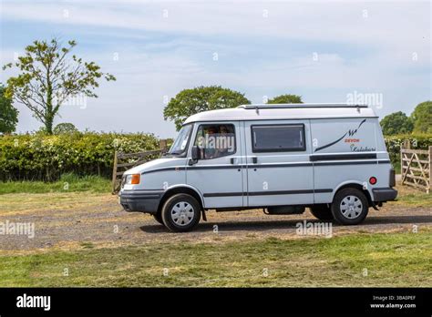 1999 90s Nineties White Ldv L200 Pilot Diesel 19 Di 70 Lcv Chassis Cab