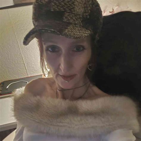 Den Kerstmis De Ene Trekt Zich Terug In De Stilte Van De Donkere