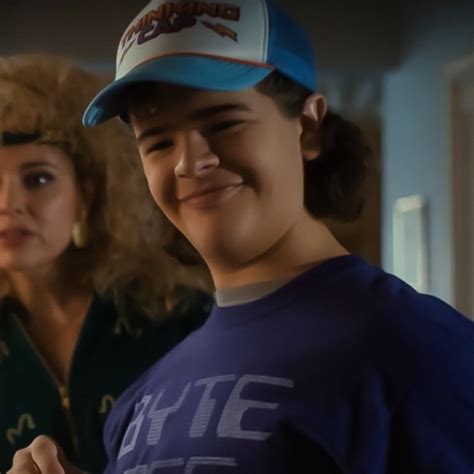 Gaten Matarazzo As Dustin Henderson In Stranger Things Season 4