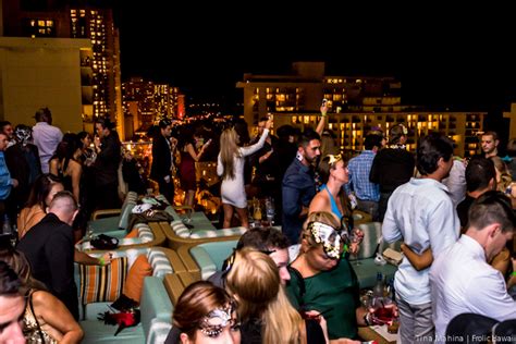 Party Pics Sky Waikikis Nye Masquerade Ball