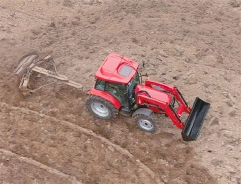 Difference Between Hydrostatic Vs Manual Tractors Keno Tractors