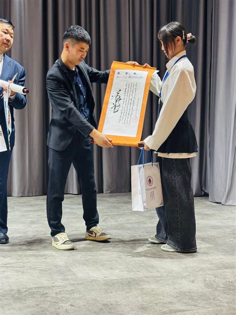 Ражив Гандийн Нэрэмжит Үйлдвэрлэл Урлалын Политехник Коллеж Added A New Ражив Гандийн