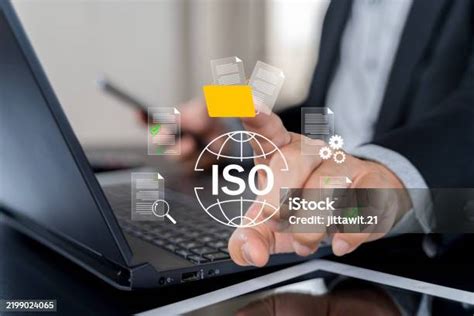 Iso 규격 품질관리 인증 및 표준화 프로세스 Iso 인증 사업 1위에 대한 스톡 사진 및 기타 이미지 1위 가상현실 개념 Istock