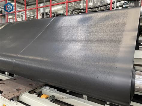 User Difference Between Textured And Smooth Geomembrane