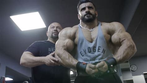 Hadi Choopans Chest And Shoulder Workout