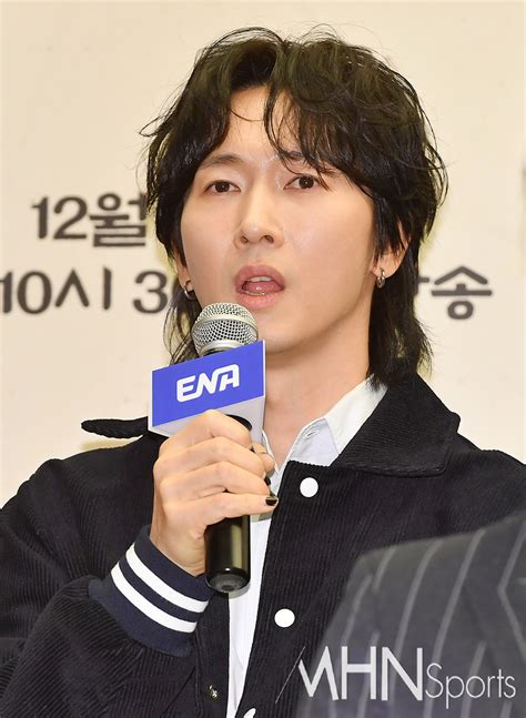 Mhn스포츠 `스타블링shot` Ms포토 장우혁 `어머니와 효라이어티 출연` Zum 뉴스