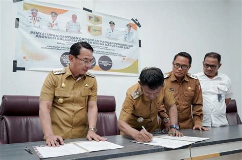 Bupati Sigi Mohamad Irwan Terima Bantuaan Cpp 35 Ton Dari Pemprov Sulteng