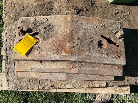 3 John Deere Pad Weights Online Auctions Proxibid