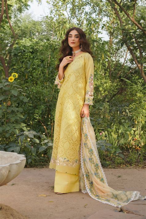 Nehal Manara By Maria Asif Baig