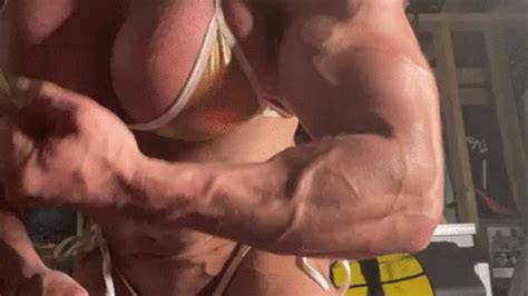 Bicep Curls Bodybuilding Goddess Lisa Cross Clips4sale Bicep Curls Bodybuilding Goddess Lisa Cross Clips4sale