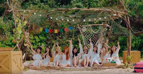 Twices “dance The Night Away” Is A Fun Summer Release Seoulbeats