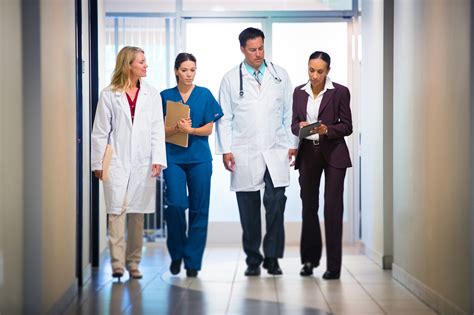 USAHSComparing The MSN Vs DNP Degree USAHS