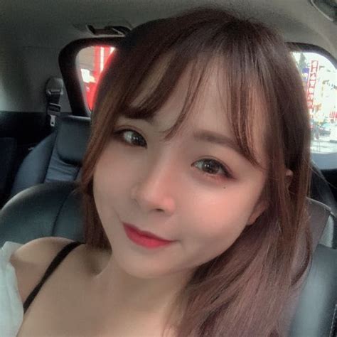 浪live上的🐼小圓🐼 快快追起來