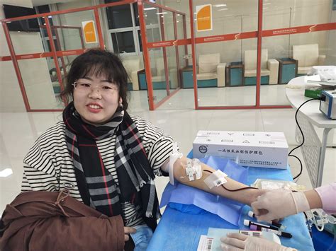 点滴凝大爱热血聚真情 瓦房店市中心医院