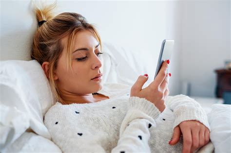 Should Single People Be Using Quarantine To Date Experts Weigh In The Independent The