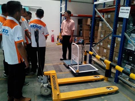 Selamat Datang Di Pabrik Axioo Axioo Class Program Facebook