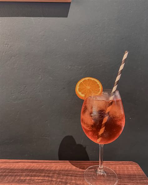 Singer Drinks And Coffee