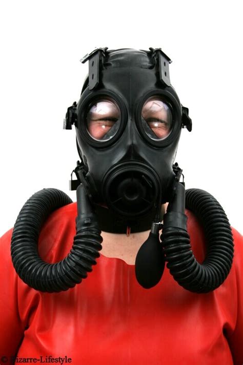 British Fm Bondage Gas Mask With Hood And Extras Bizarre Rubber