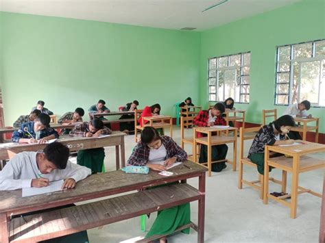 ရသေ့တောင်မြို့၌ ၇၅ နှစ်မြောက် စိန်ရတုပြည်ထောင်စုနေ့ အထိမ်းအမှတ် အလယ်တန်းနှင့် အထက်တန်း မြို့နယ