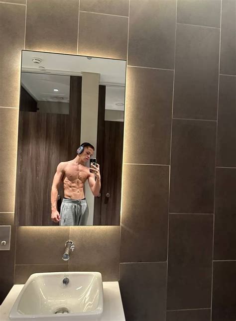 Леон Кемстач