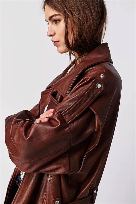 服装拍摄 酷帅感十足的lookbook创意产品摄影映画 站酷zcool