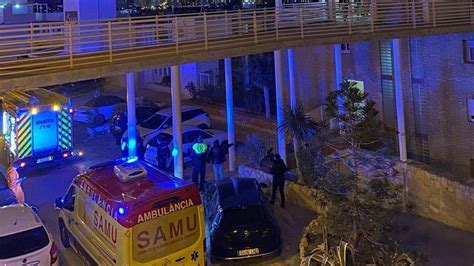 Dos Personas Intoxicadas Por Un Incendio En Un Piso 18 De Un Edificio En La Albufereta Información