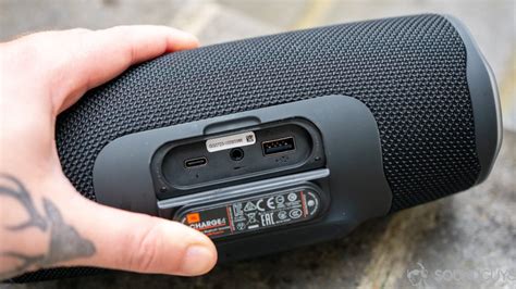 Jbl Charge Review Worth The Money Kind Of Soundguys