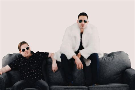 King Gnu Drops Sensational Specialz Single A Musical Marvel Illustrate Magazine