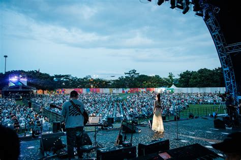코로나 이후 첫 야외 음악축제 가보니떼창 없이도 흥겨워