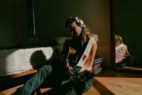 Amy Allen The Mainer Behind Pop Hits Releases First Album