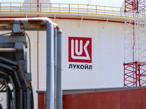 Експерти подкрепиха купуването на Лукойл от държавата