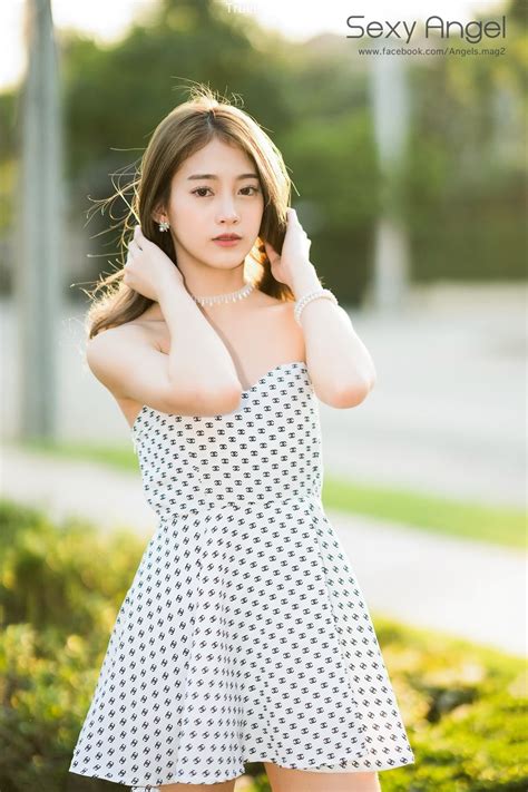 Thailand Angel Model Pimploy Chitranapawong Welcoming The Sun With