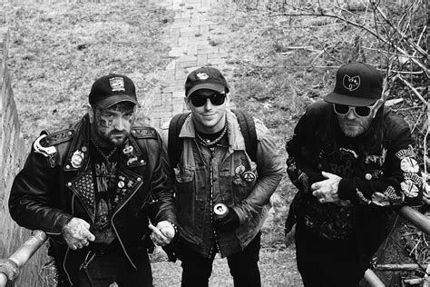 Interview With Razorblade Filthy Dogs Of Metal