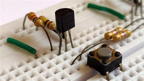 Latch Circuit Using Transistor