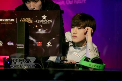 왠만한 남자아이돌보다 잘생긴 프로게이머 인스티즈instiz 이슈 카테고리