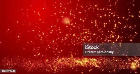 빨간색 배경에 황금 색종이 보케 조명 3d 일러스트레이션 공휴일에 대한 스톡 사진 및 기타 이미지 공휴일 금색 금속의 Istock