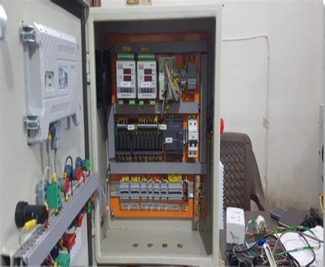 Three Phase 415 V Plc Based Control Panel Upto 2000 Amps At 50000 In Ahmedabad