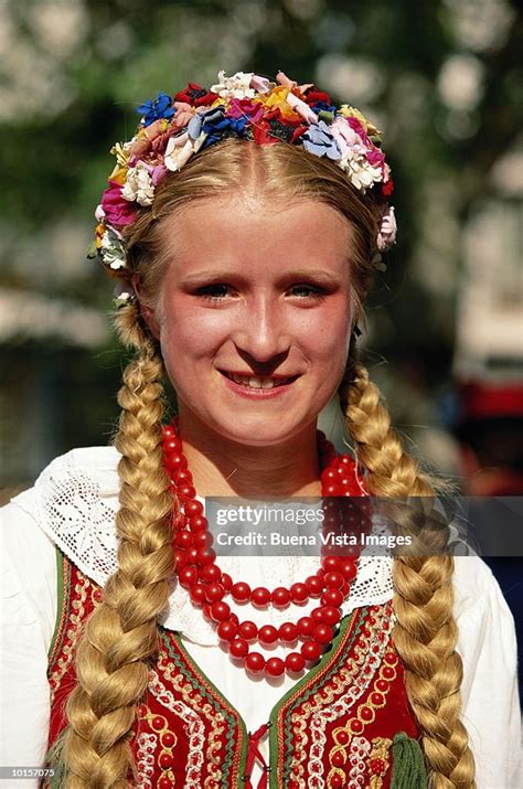 Polish Girl With Typical Costume Stock Foto Getty Images