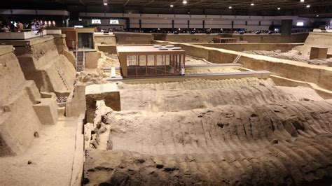 兵马俑视频模板 4k秦始皇兵马俑博物馆二号坑 实拍视频免费下载 Mp4格式 3840像素 编号71161961 千图网