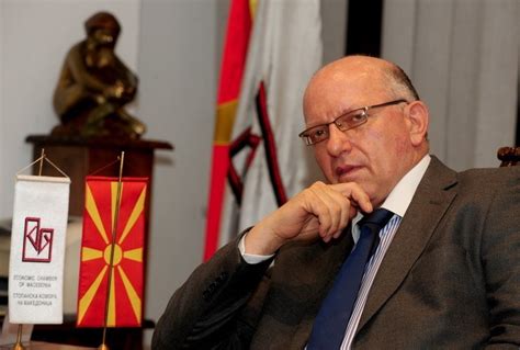 Азески за однесувањето на Ковачевски Вели ќе одел зашто имал ИТЕН СОСТАНОК а после го гледаш