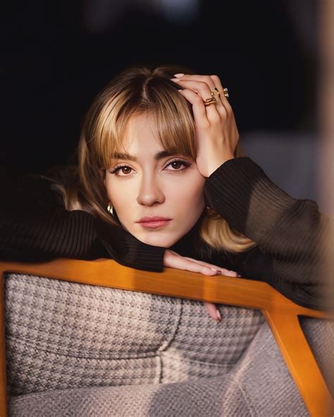 ‎mahsa Naseri مهسا ناصری‎ ‎ همه‌ی ما آدما باید یه لیست حضور غیاب داشته باشیم یه لیست بلند