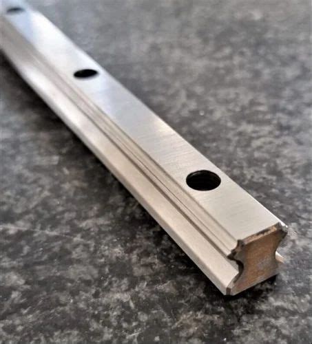 Stainless Steel Hiwin LM Rail At Piece In Ahmedabad ID