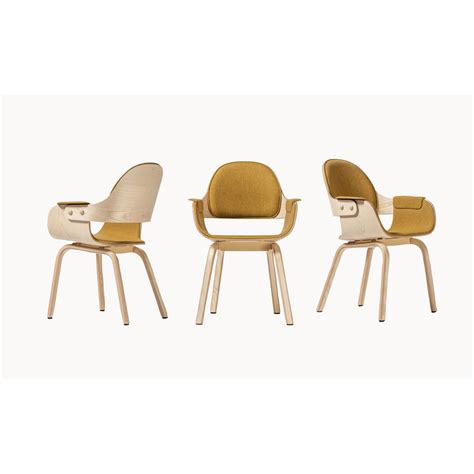 Showtime Nude Chair Wooden Legs By Barcelona Design