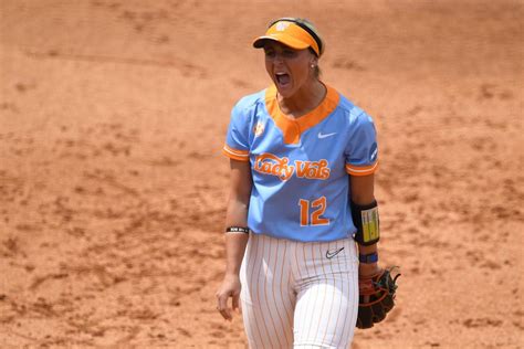 Tennessee Softball Shortstop Mackenzie Donihoo Medically Retires Before