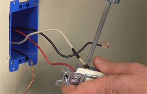 Single Pole VS Double Pole And How They Work
