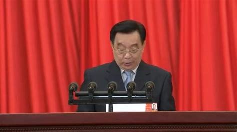 2020看两会 受全国人大常委会委托，全国人大常委会副委员长王晨作关于《全国人民代表大会关于建立健全香港特别行政区维护国家安全的法律制度和