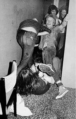 WHAT A TEMPER VANCE SHOWS THE BARONESS HIS SEX PISTOL