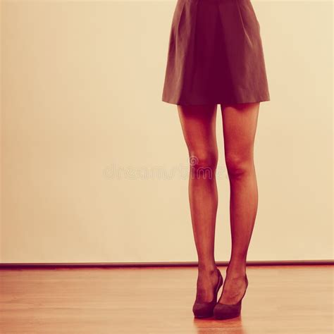 Mooie Vrouwen Lange Benen Stock Foto Image Of Panty 71337080