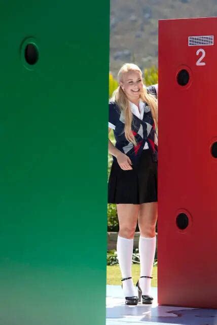 9 Hot Sexy Anissa Bothe Bikini Pics